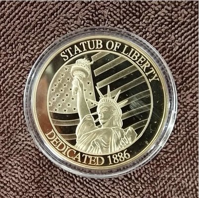 China Gold and silver Souvenir coin statue of liberty tourism souvenir supplier